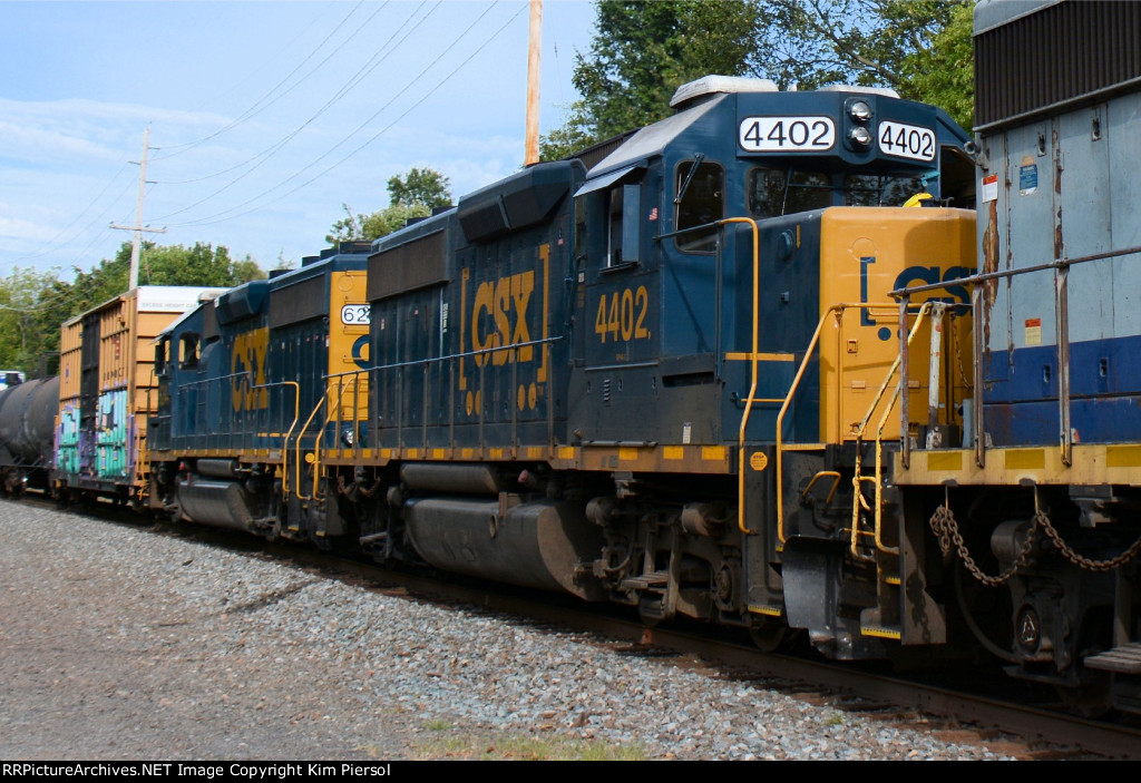 CSX 4402